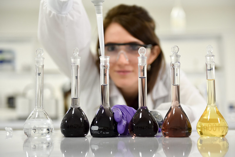 Behind the Evaluations of Science Groups: Piloting Guidelines to ...